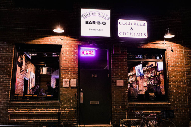 BBQ & Drinks | Globe Hall